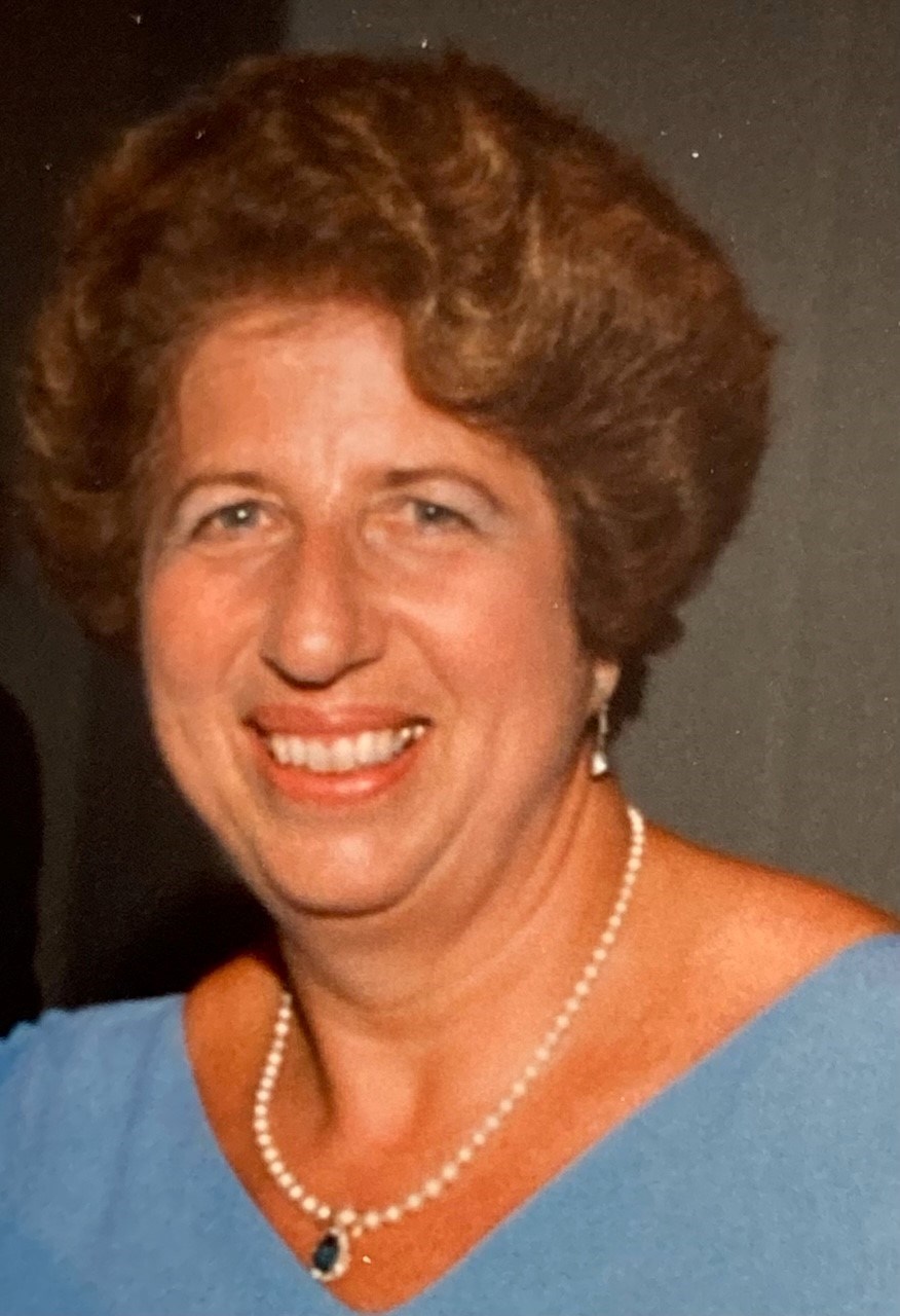 Lilli M. Greenebaum Obituary - Wilmette, IL