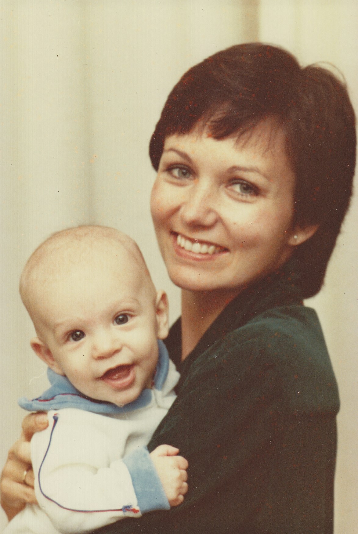 Jane Block's Instagram, Twitter & Facebook on IDCrawl