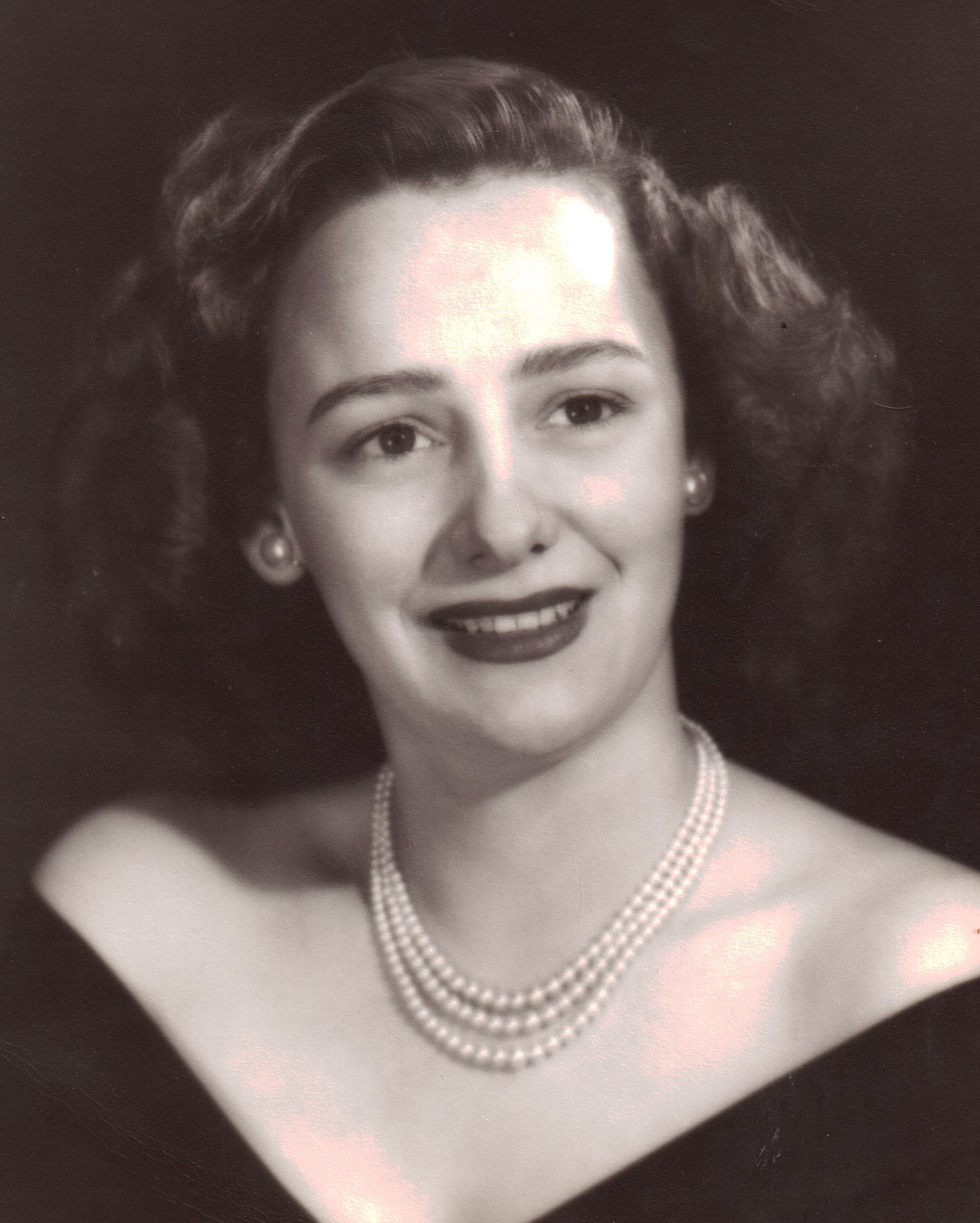 Yvonne White Obituario