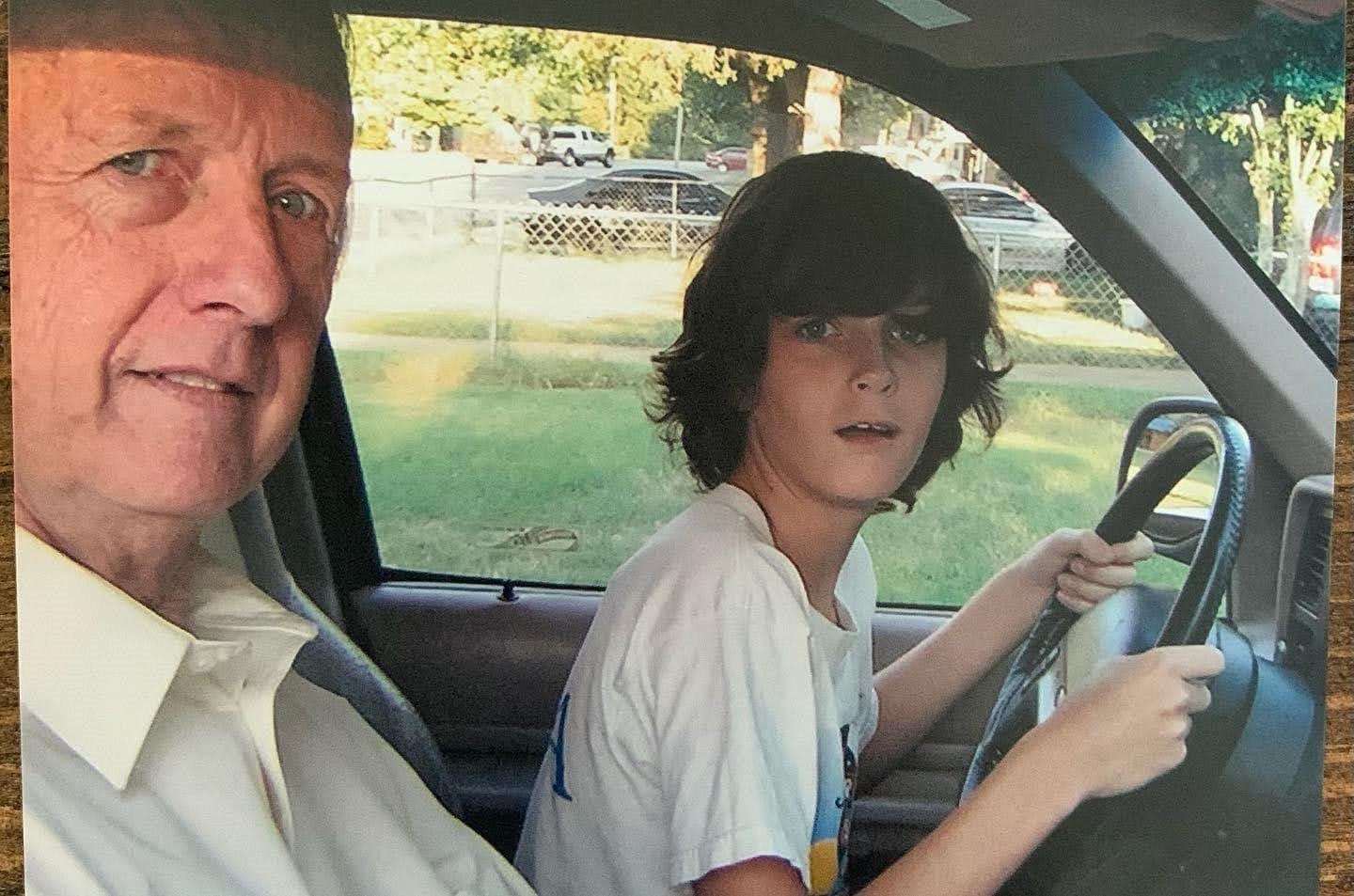 Jasper Hall's Instagram, Twitter & Facebook on IDCrawl