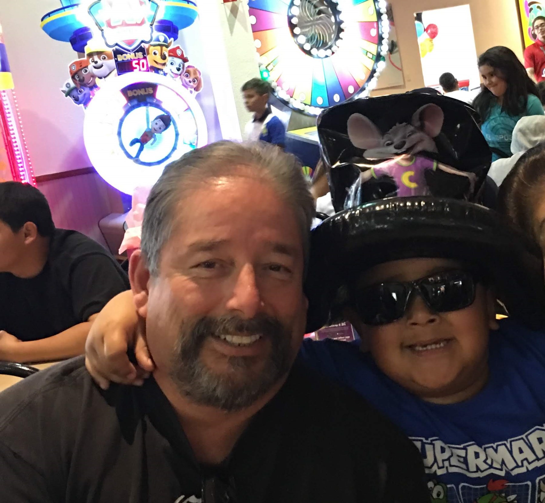 Ray Castaneda's Instagram, Twitter & Facebook on IDCrawl