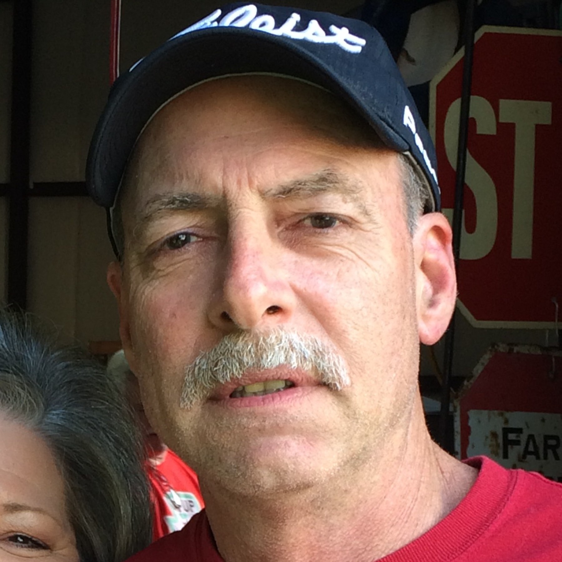 Robert Beeson's Instagram, Twitter & Facebook on IDCrawl