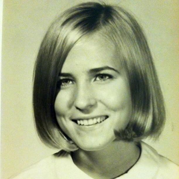 Jean Mauser's Instagram, Twitter & Facebook on IDCrawl