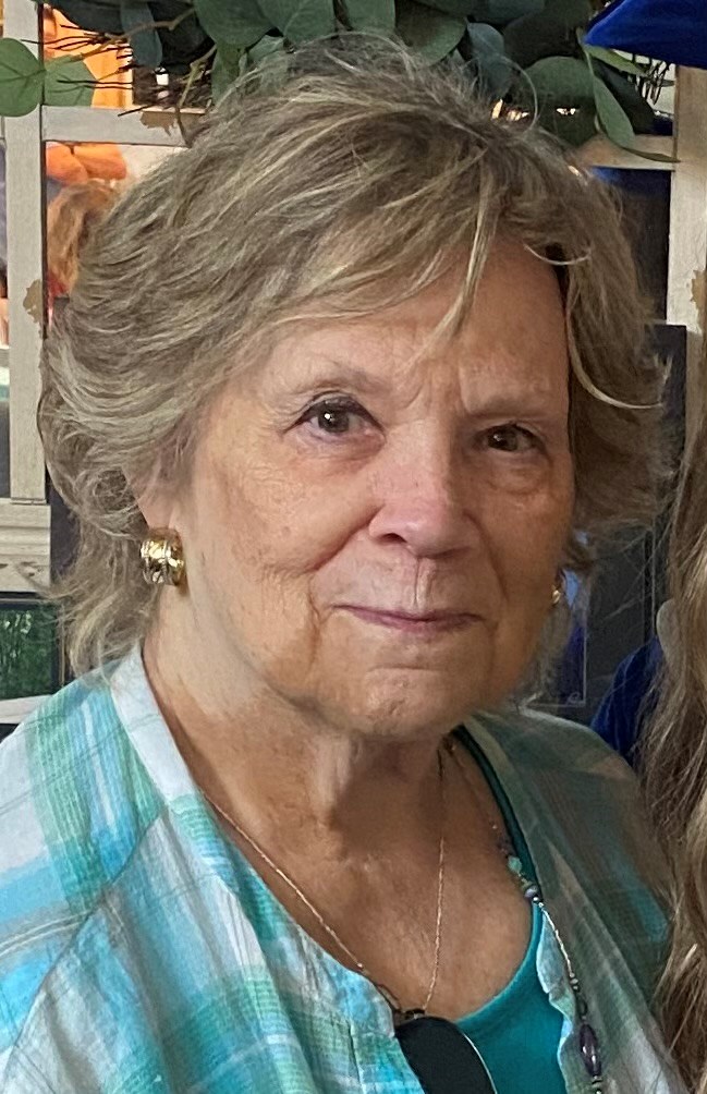 Claudia Low Obituario - Fredericksburg, VA