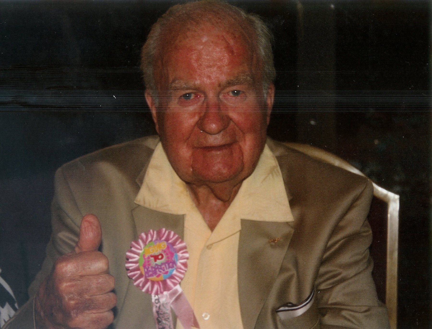 Elizabeth Mackin's Instagram, Twitter & Facebook on IDCrawl