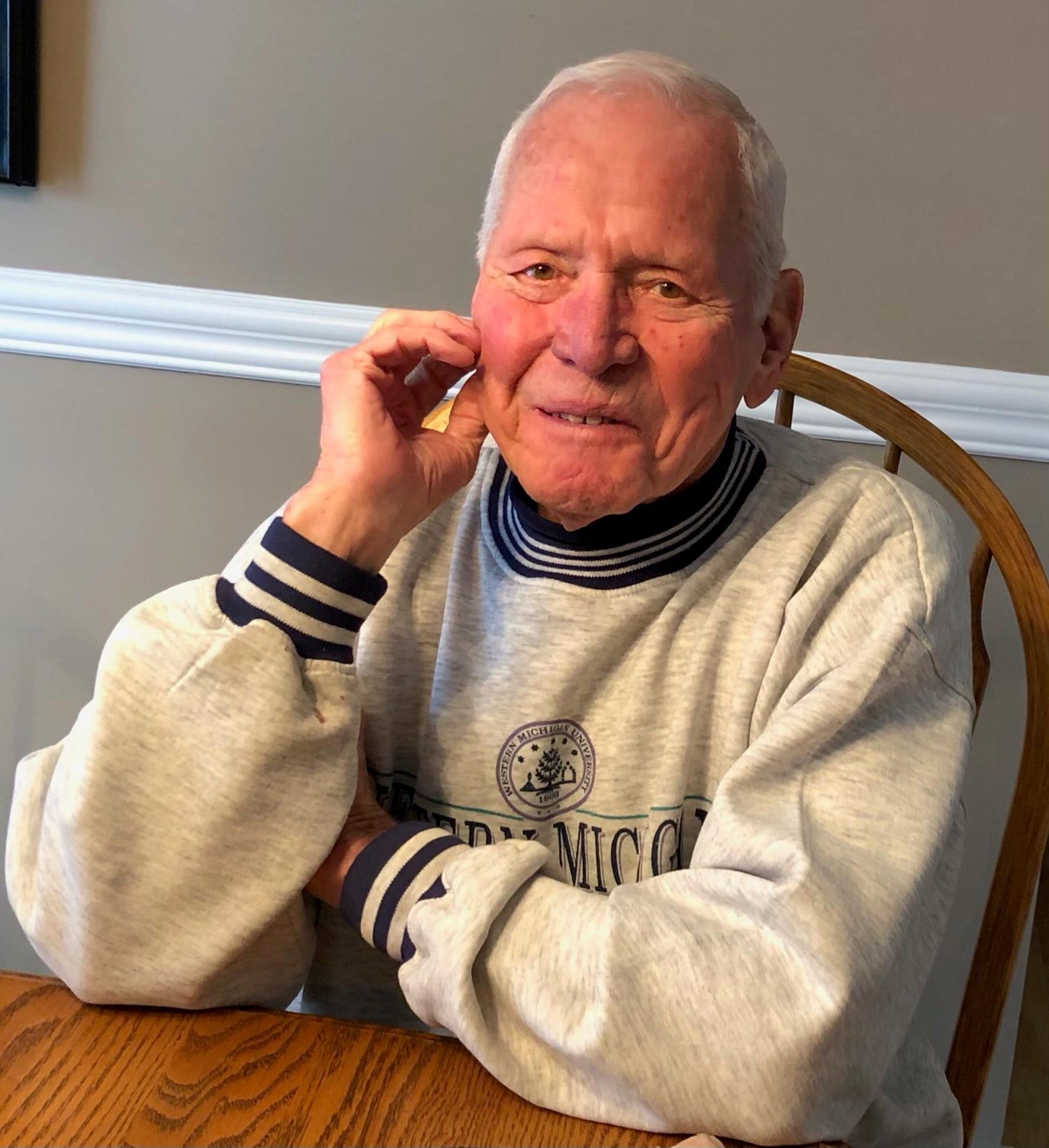 Robert L. Conroy Obituary - Grand Blanc, MI