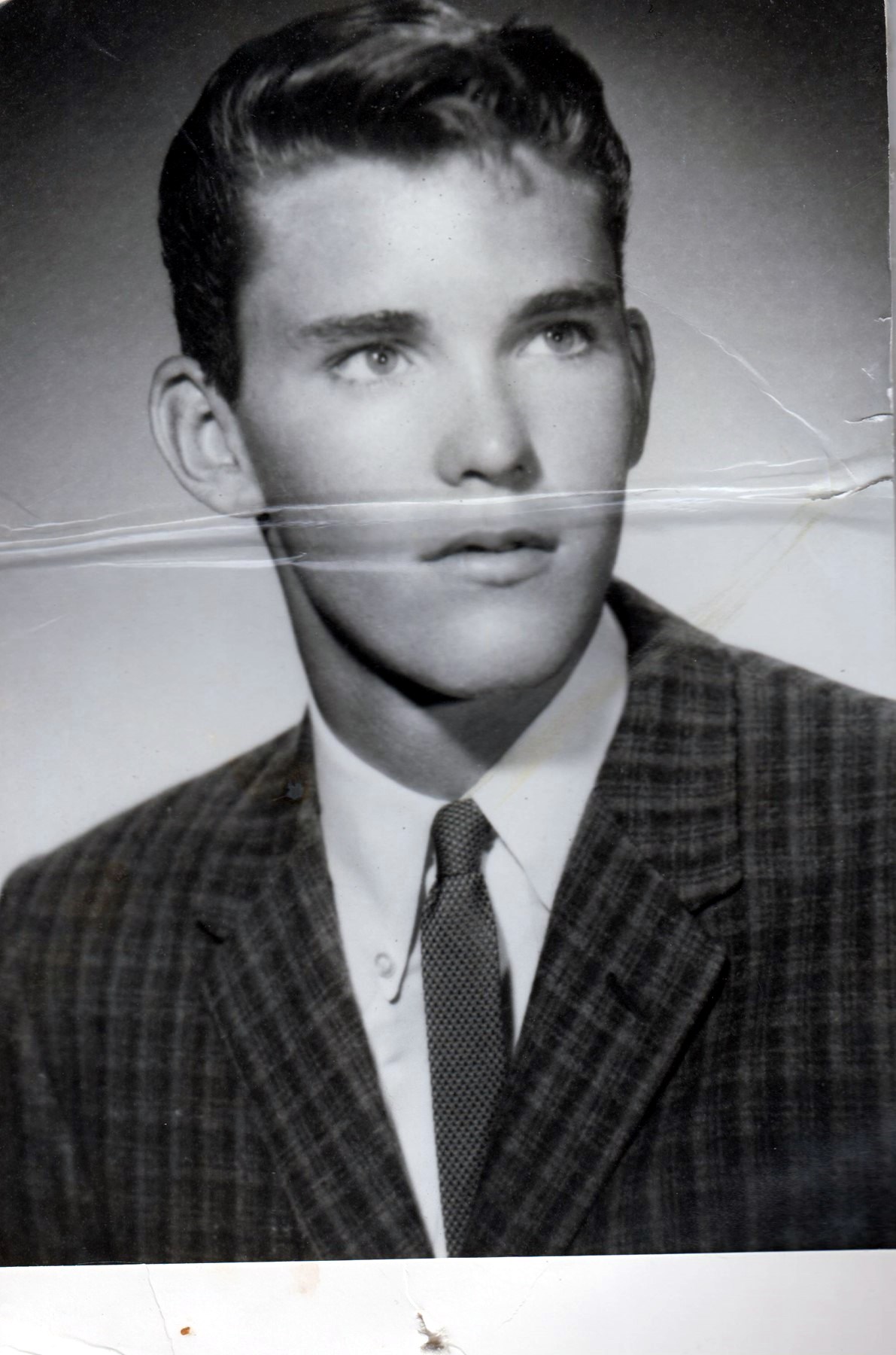 Kenneth Lock's Instagram, Twitter & Facebook on IDCrawl