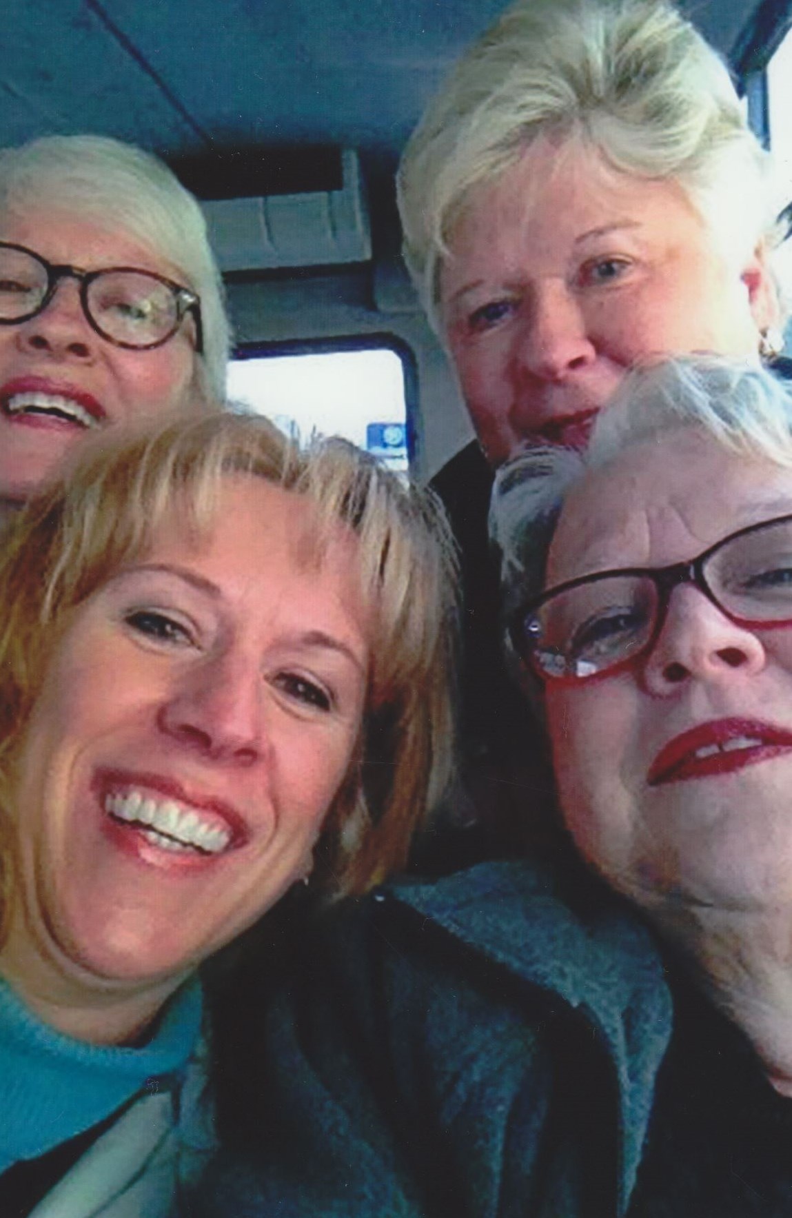 Carla Mitchell's Instagram, Twitter & Facebook on IDCrawl