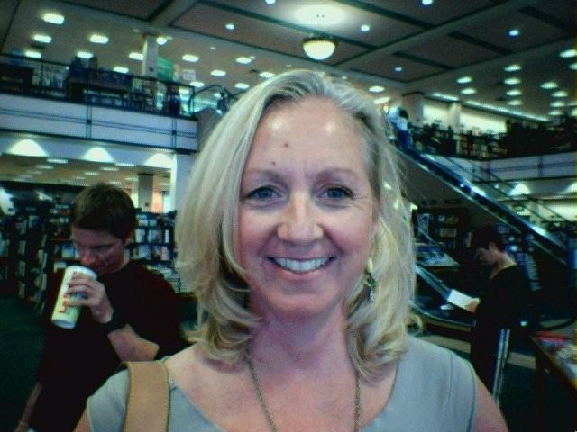 Kerry Heller's Instagram, Twitter & Facebook on IDCrawl