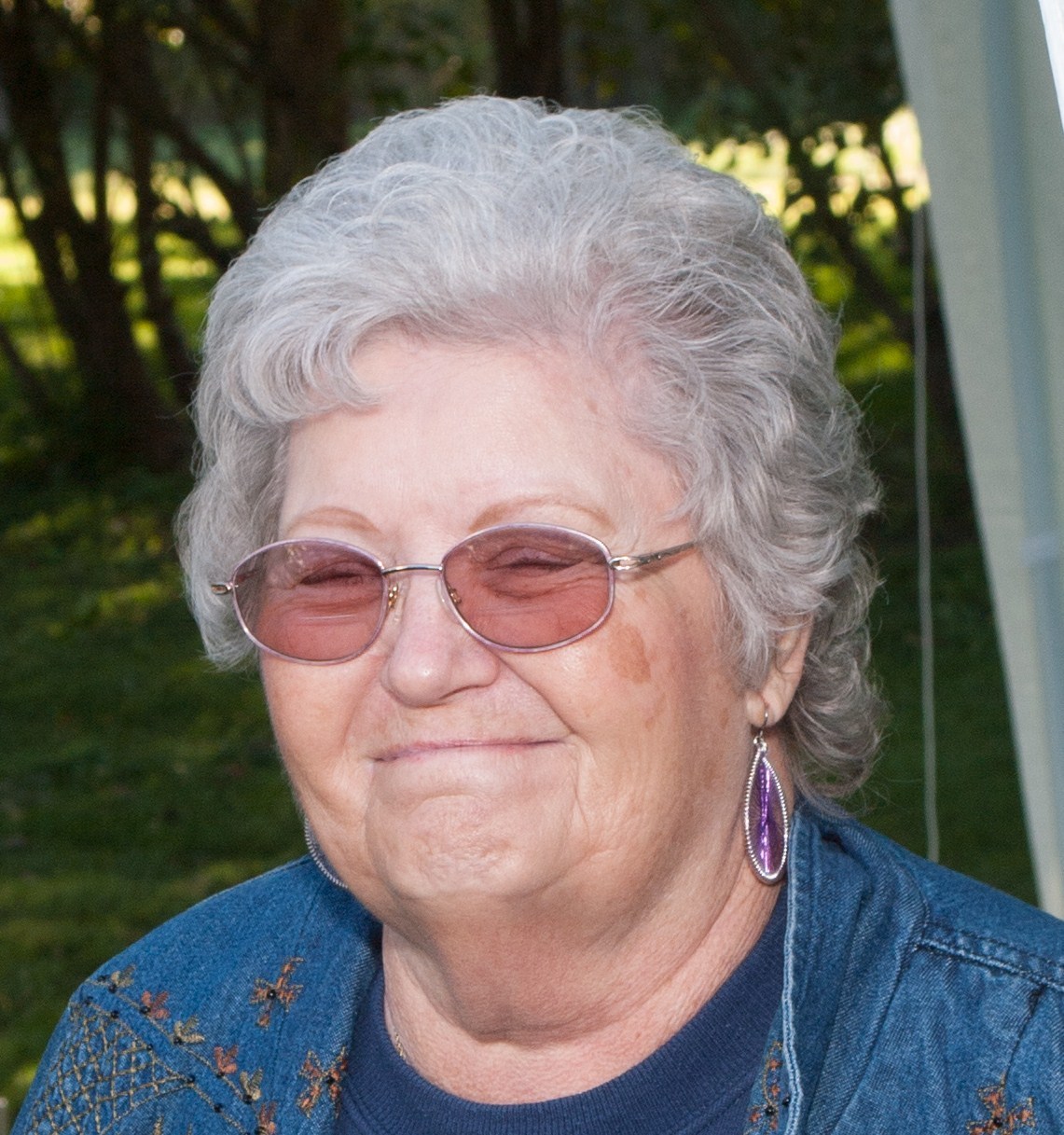 Sybil Hall's Instagram, Twitter & Facebook on IDCrawl