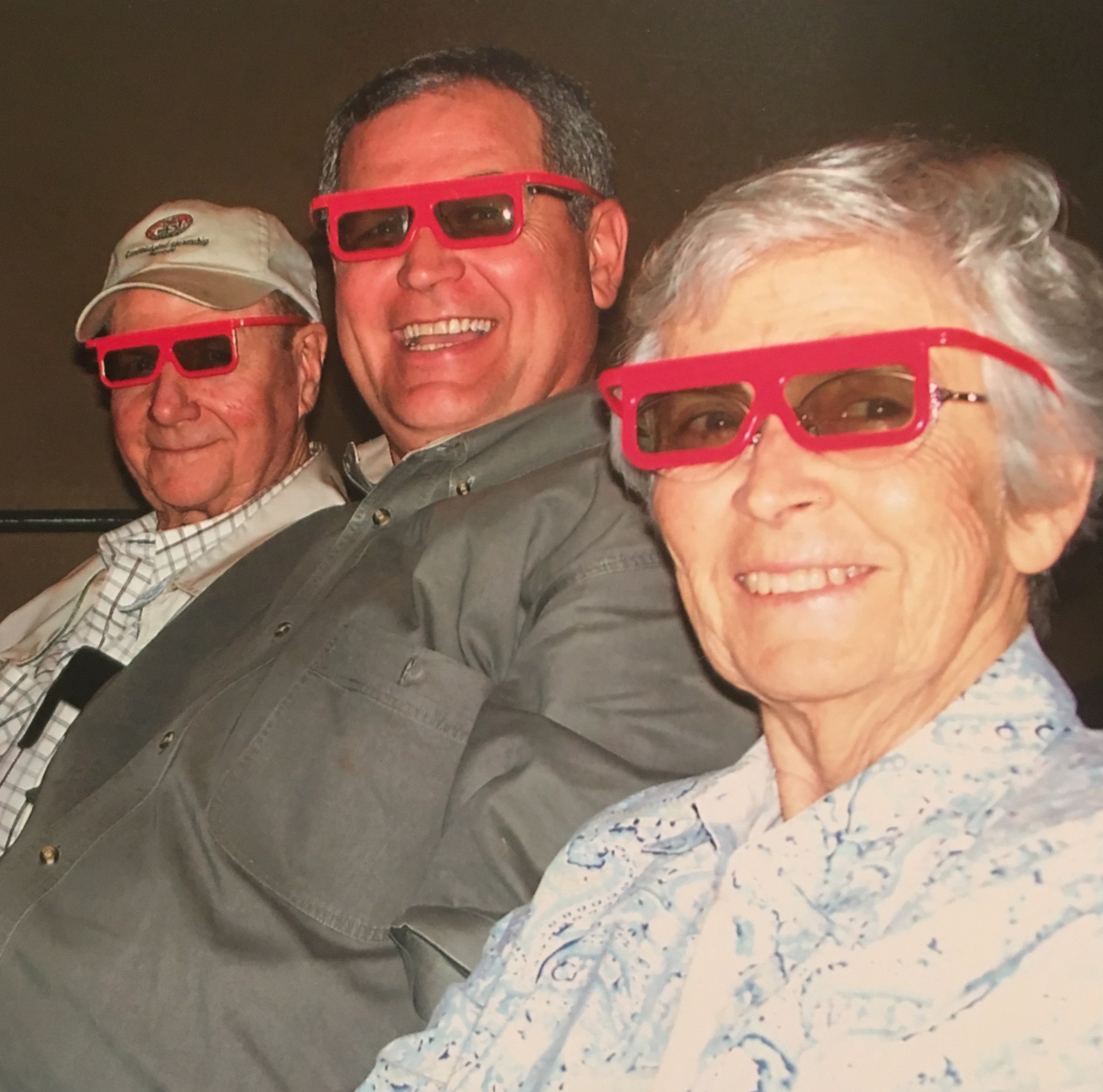 Janet Cazares's Instagram, Twitter & Facebook on IDCrawl