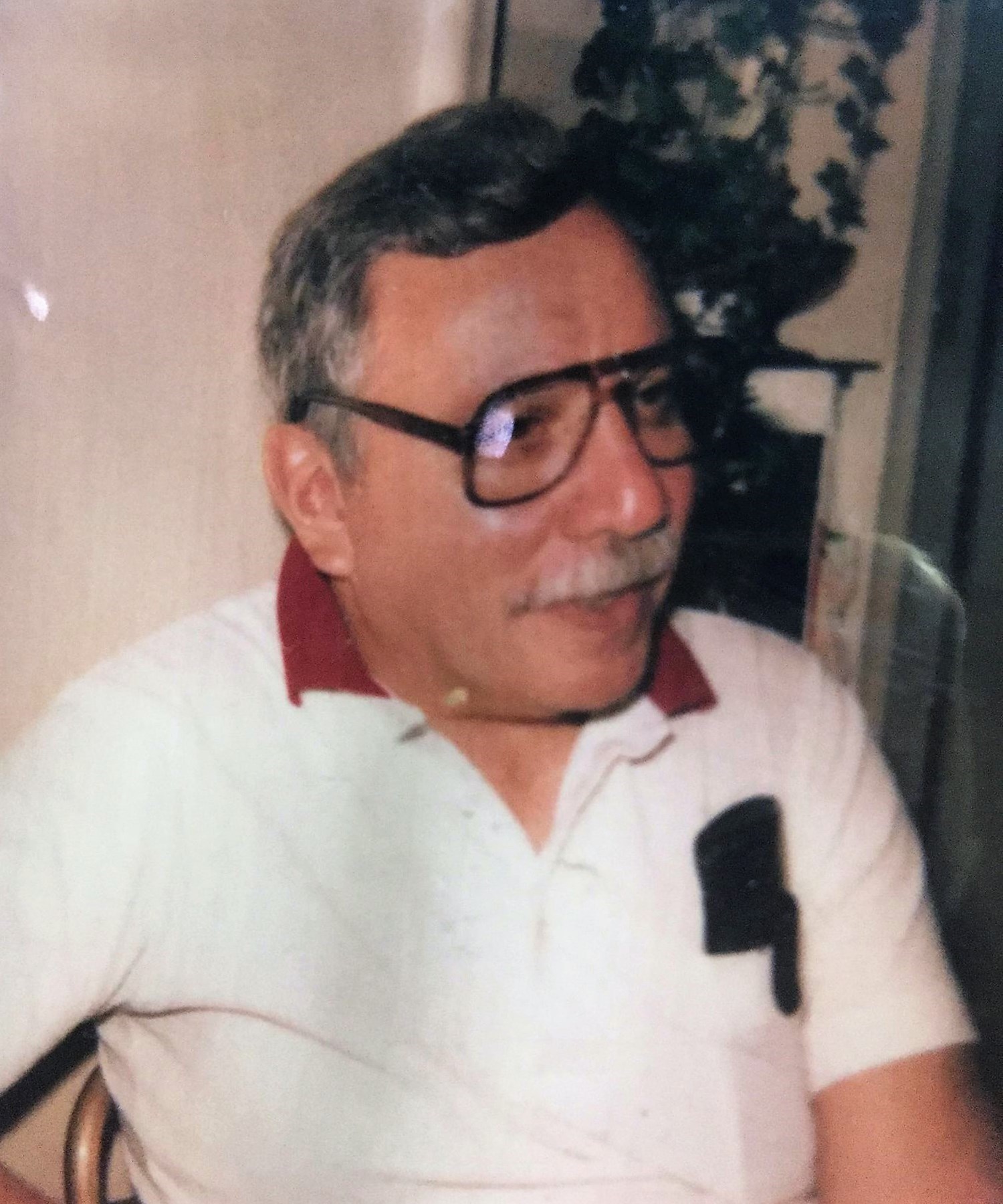 Raymond Burkart's Instagram, Twitter & Facebook on IDCrawl