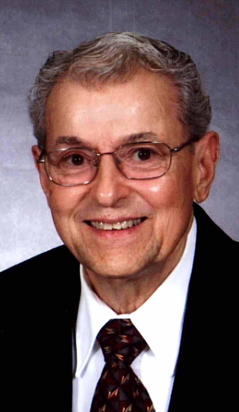 Edmund Mallow Obituary - Peoria, IL