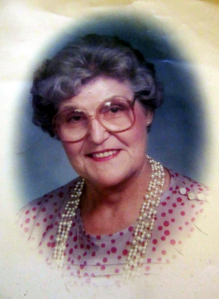Mildred Dora Spitzer Holliday Obituary - Malden, WV
