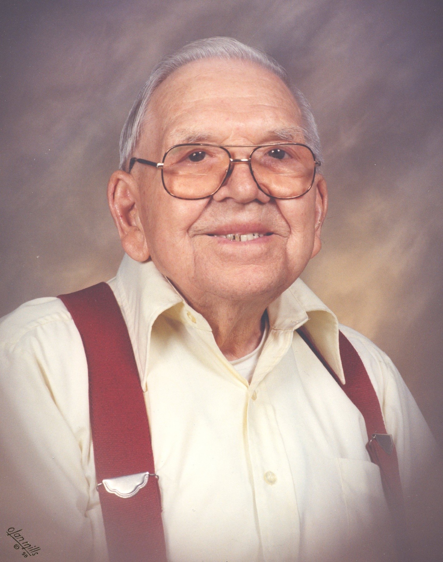 Mr. William A. Kuster Obituary - Glendale Heights, IL