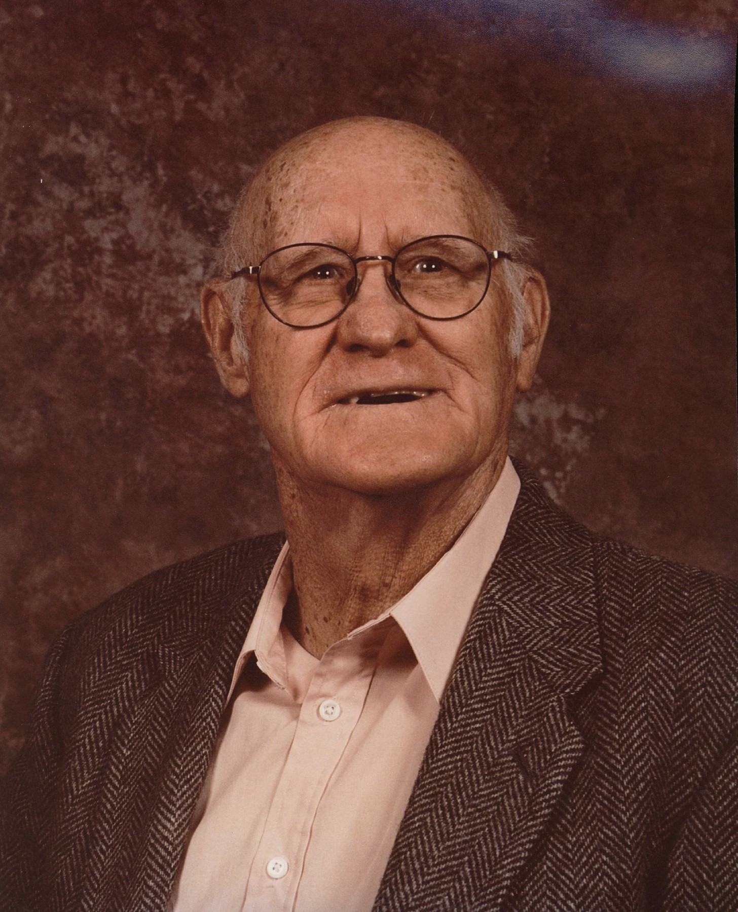 Leslie Perkins's Instagram, Twitter & Facebook on IDCrawl