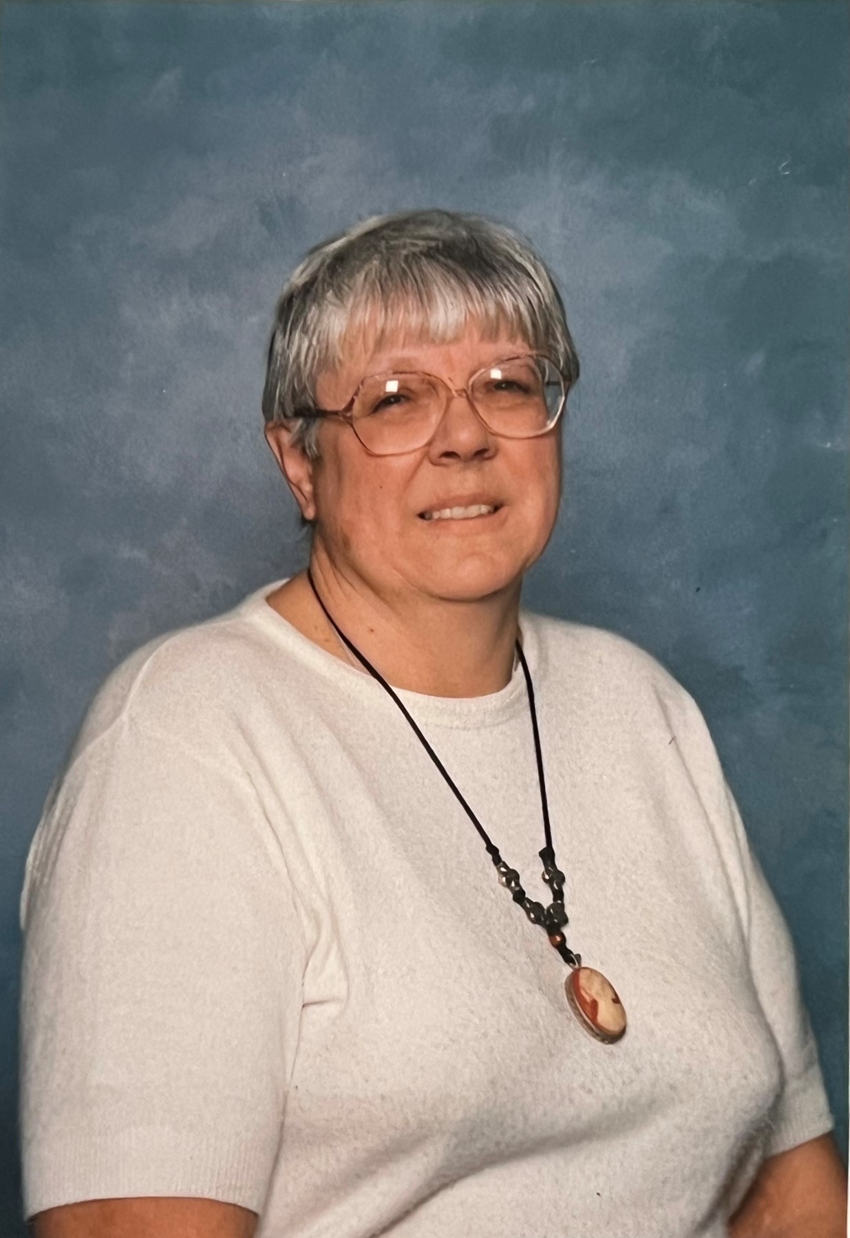 Helen "Lynn" Jean Okoniewski Obituary - Chicago, IL