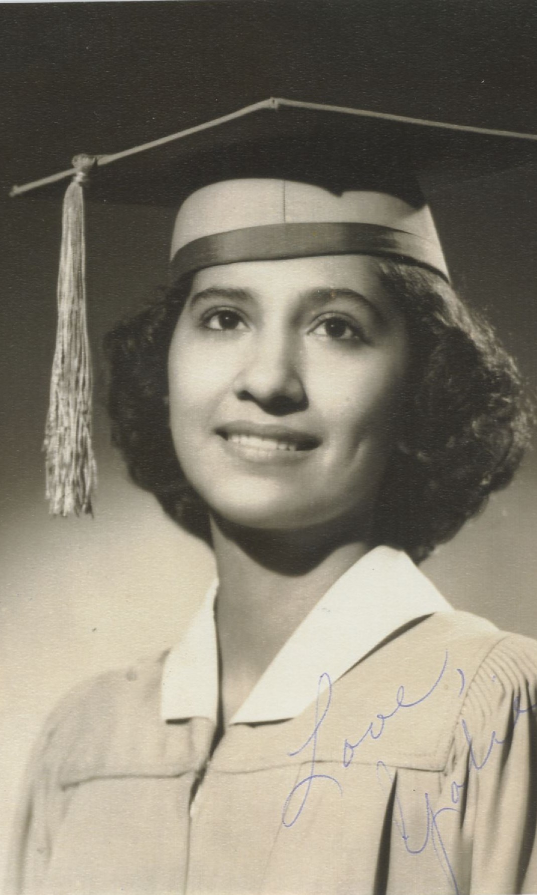 Yolanda Fierro's Instagram, Twitter & Facebook on IDCrawl