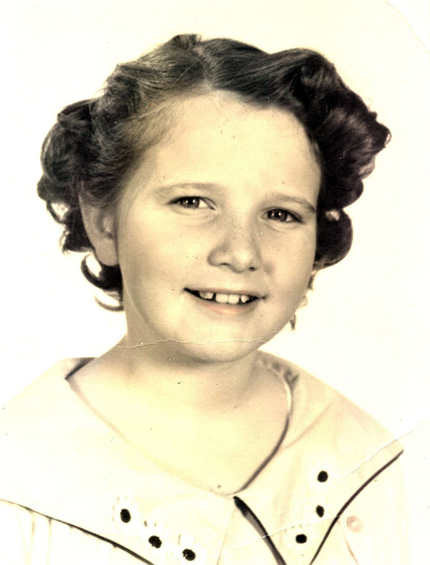 Lisa Winstead's Instagram, Twitter & Facebook on IDCrawl