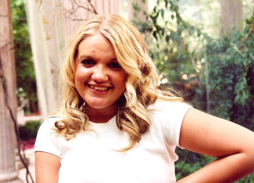 Staci Holcomb Obituary - Bakersfield, CA