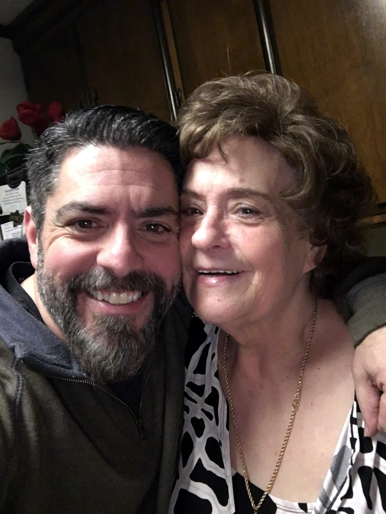 Laura Furtado's Instagram, Twitter & Facebook on IDCrawl