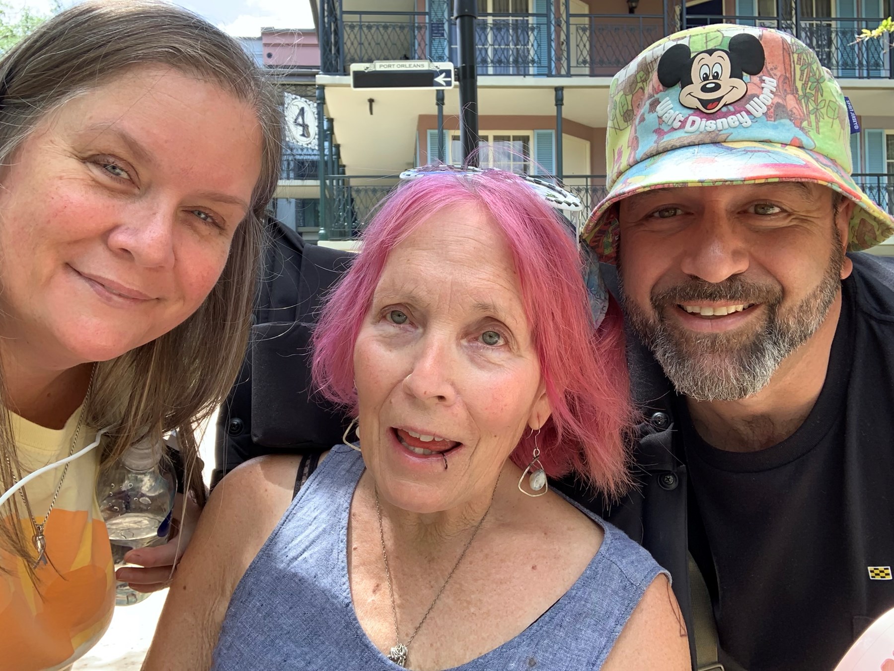 Karen Erickson's Instagram, Twitter & Facebook on IDCrawl