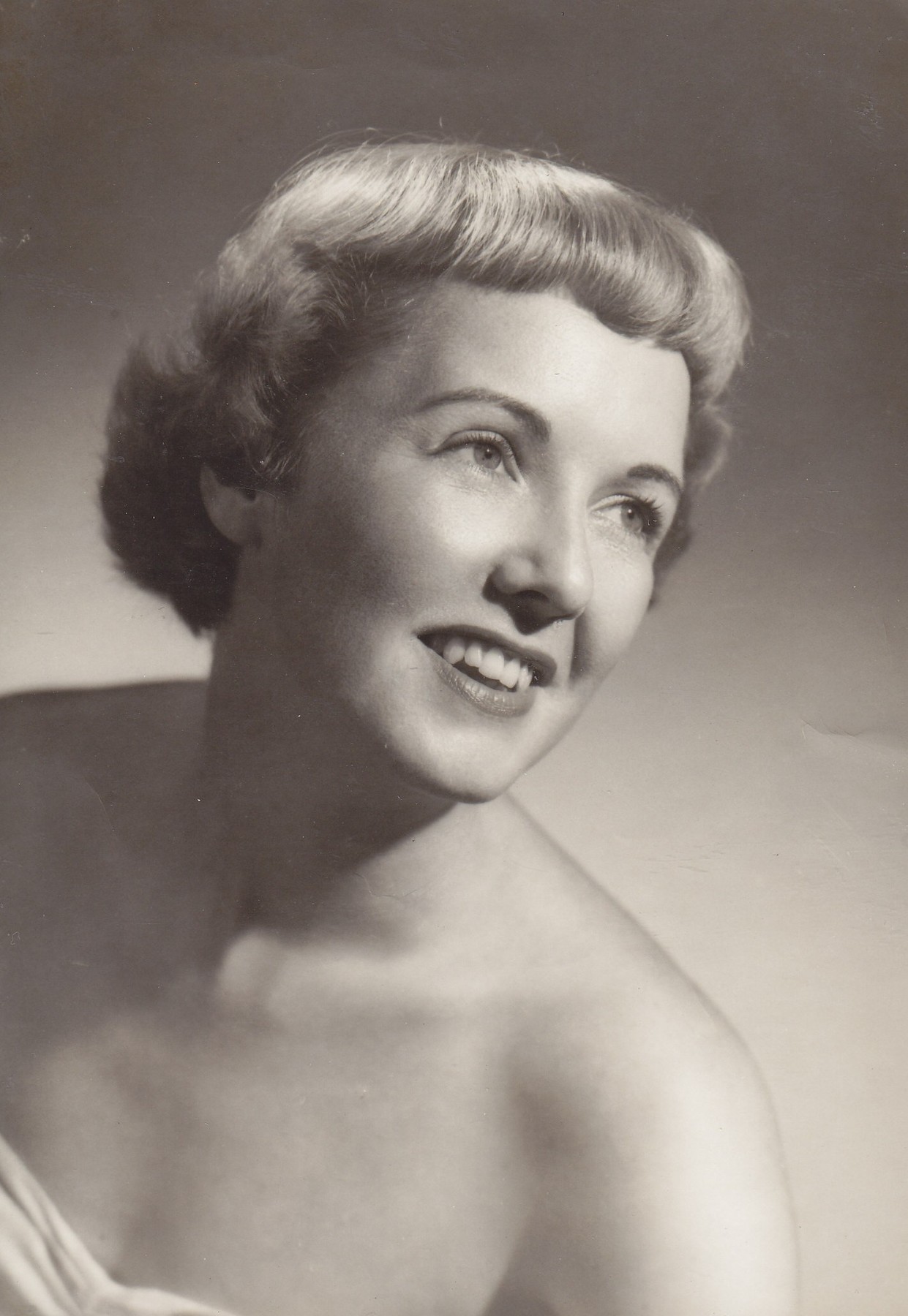Lavern Glover Carlon Obituary - Savannah, GA Lavern Glover Carlon Obituary - Savannah, GA