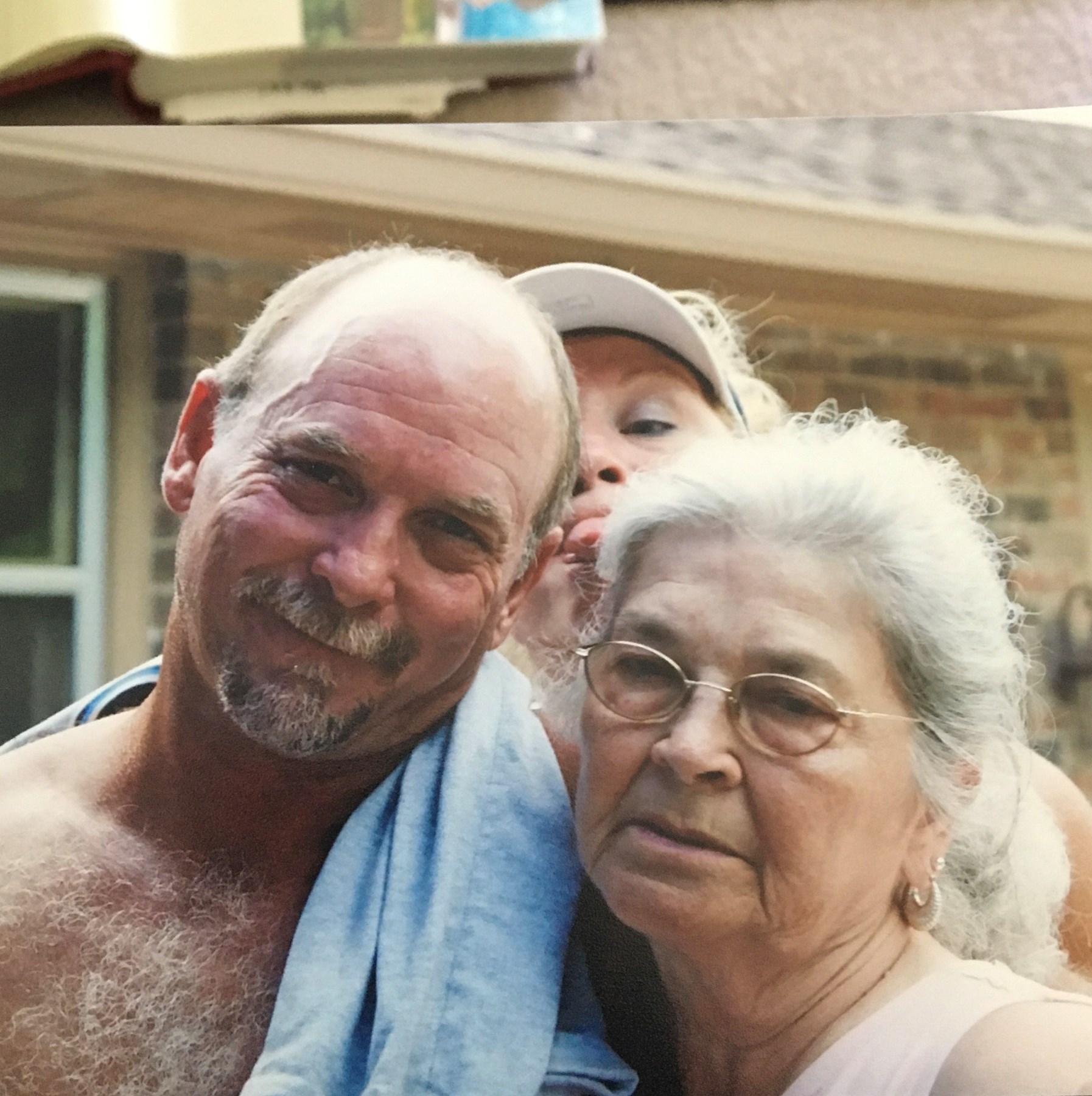 Rhonda Sweeney's Instagram, Twitter & Facebook on IDCrawl