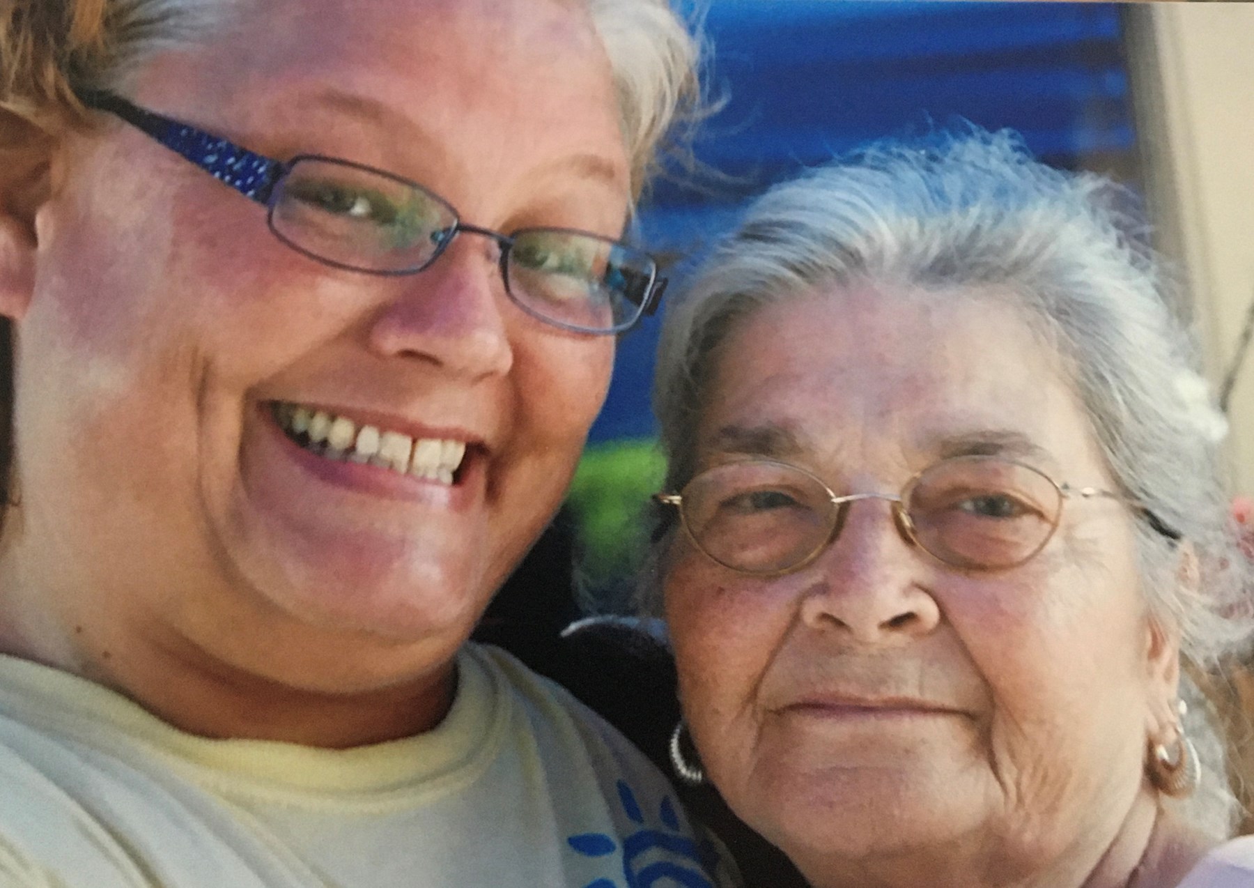 Rhonda Sweeney's Instagram, Twitter & Facebook on IDCrawl