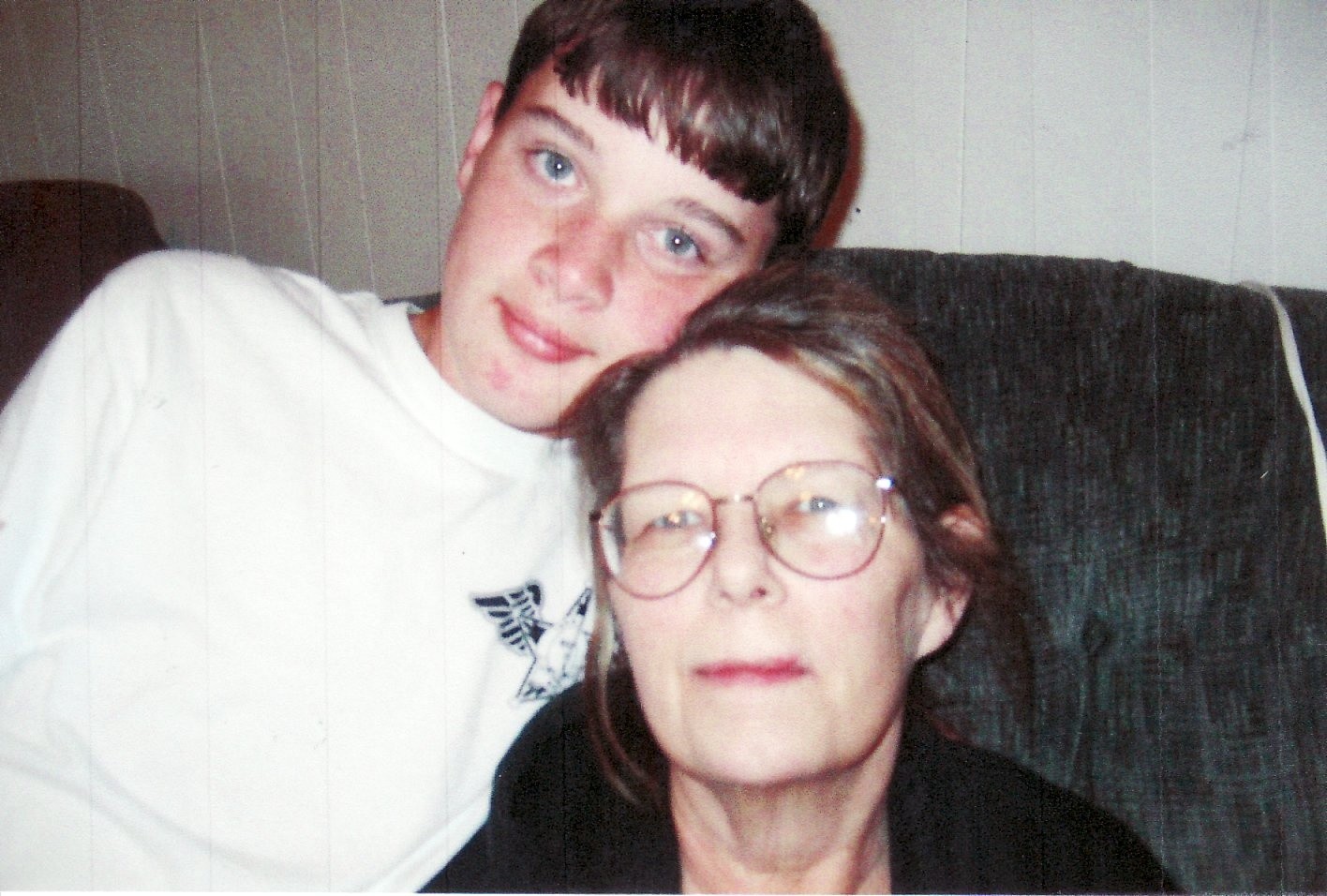 Deborah Simon's Instagram, Twitter & Facebook on IDCrawl