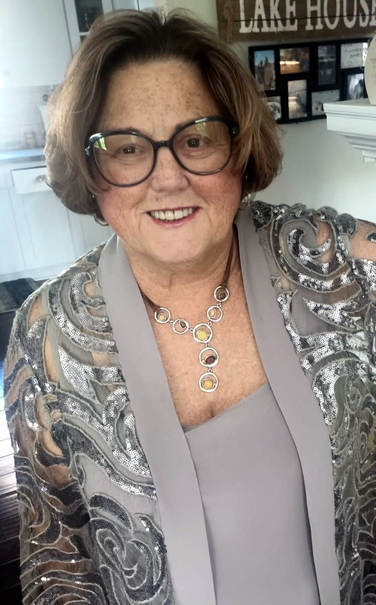 Vicki Lawrence Obituary - White Lake, MI