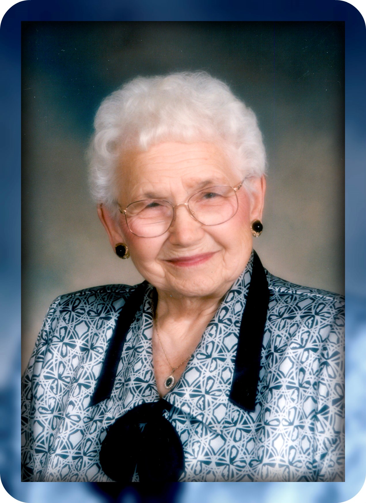 Lucy Healey's Instagram, Twitter & Facebook on IDCrawl