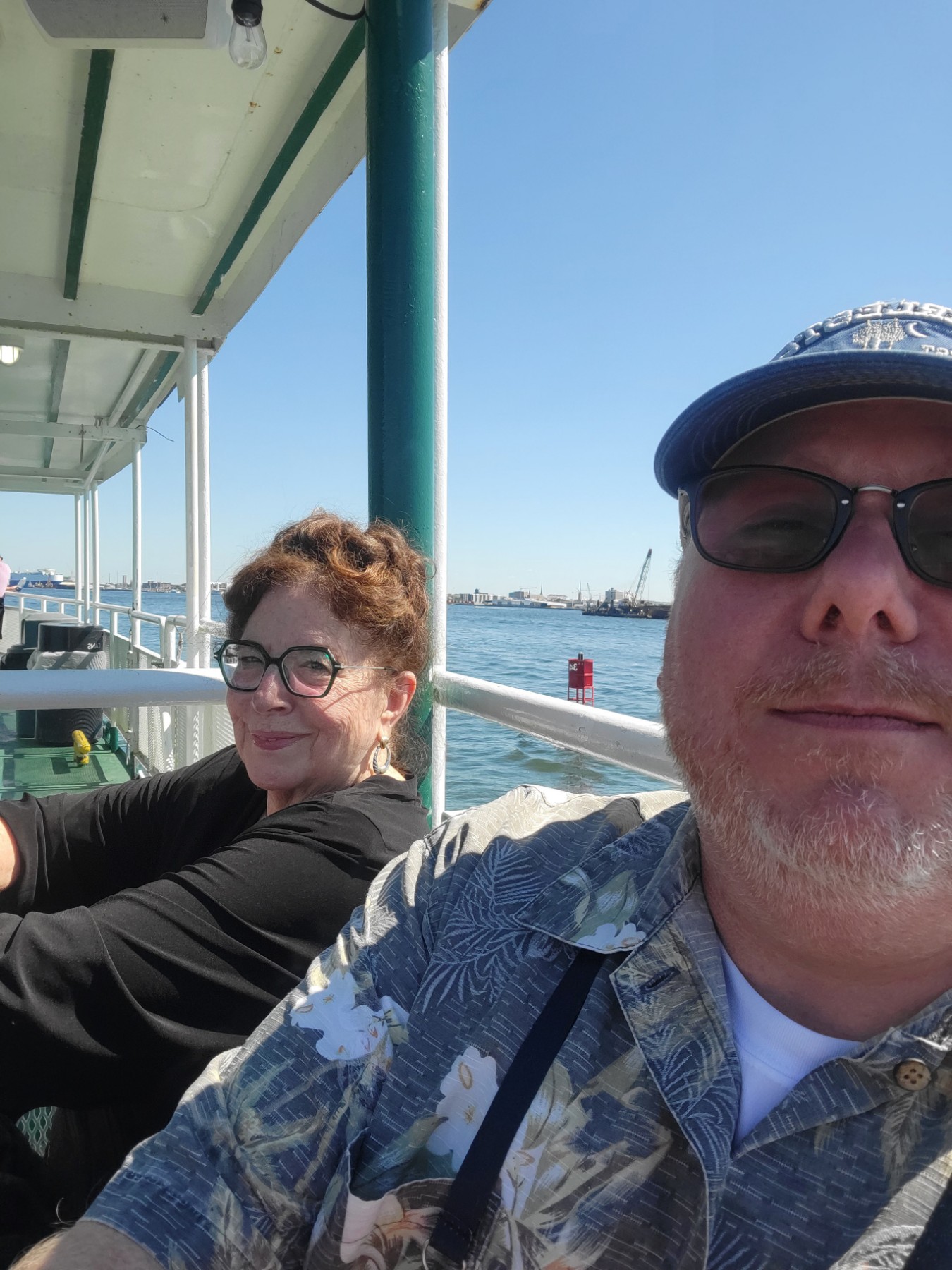 Leonora Smith's Instagram, Twitter & Facebook on IDCrawl