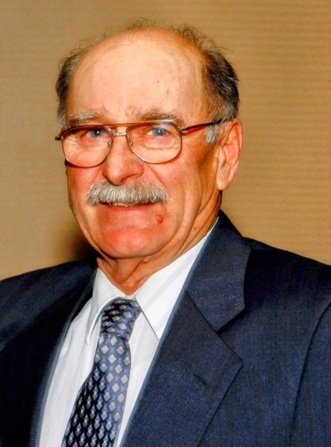 Joseph Gruszecki Obituario - Calgary, AB