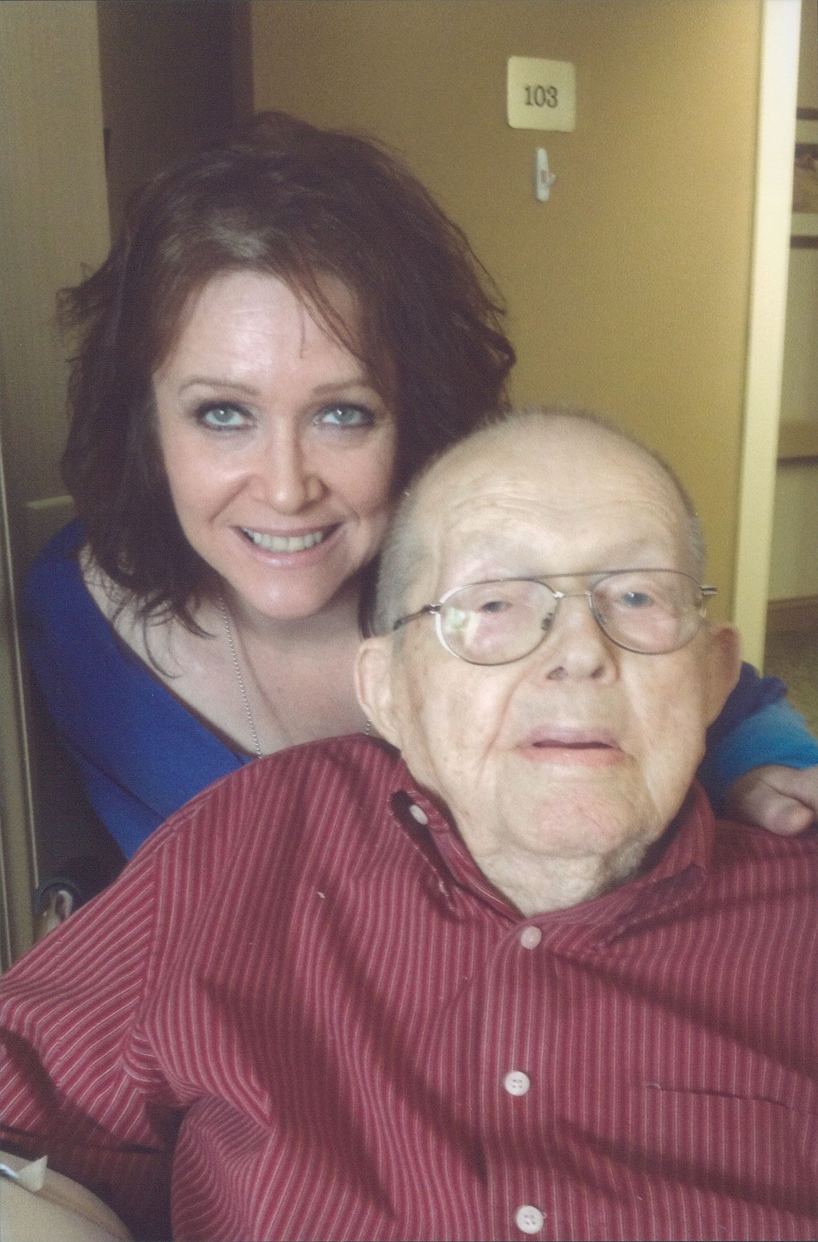 Michelle Lomelino's Instagram, Twitter & Facebook on IDCrawl