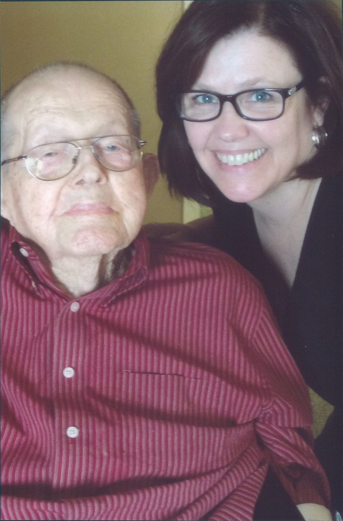 Michelle Lomelino's Instagram, Twitter & Facebook on IDCrawl