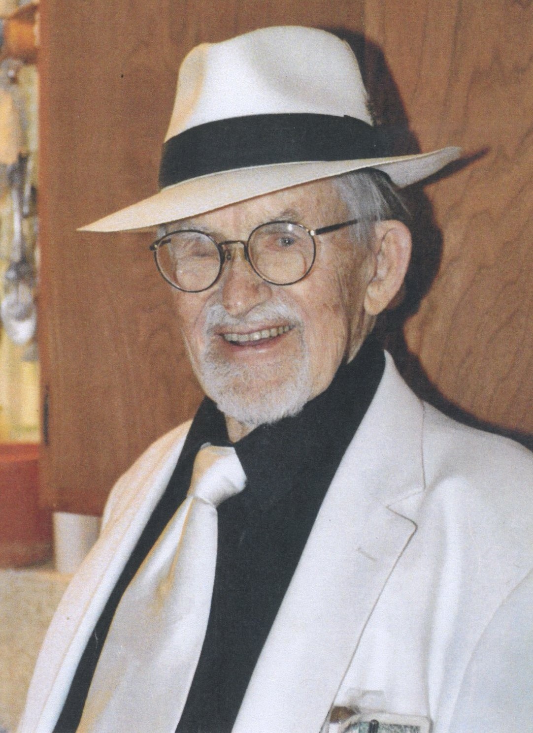 Karen Peloquin's Instagram, Twitter & Facebook on IDCrawl