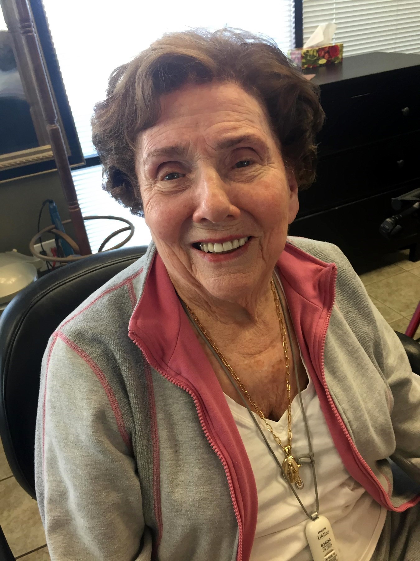 Catherine Cook's Instagram, Twitter & Facebook on IDCrawl