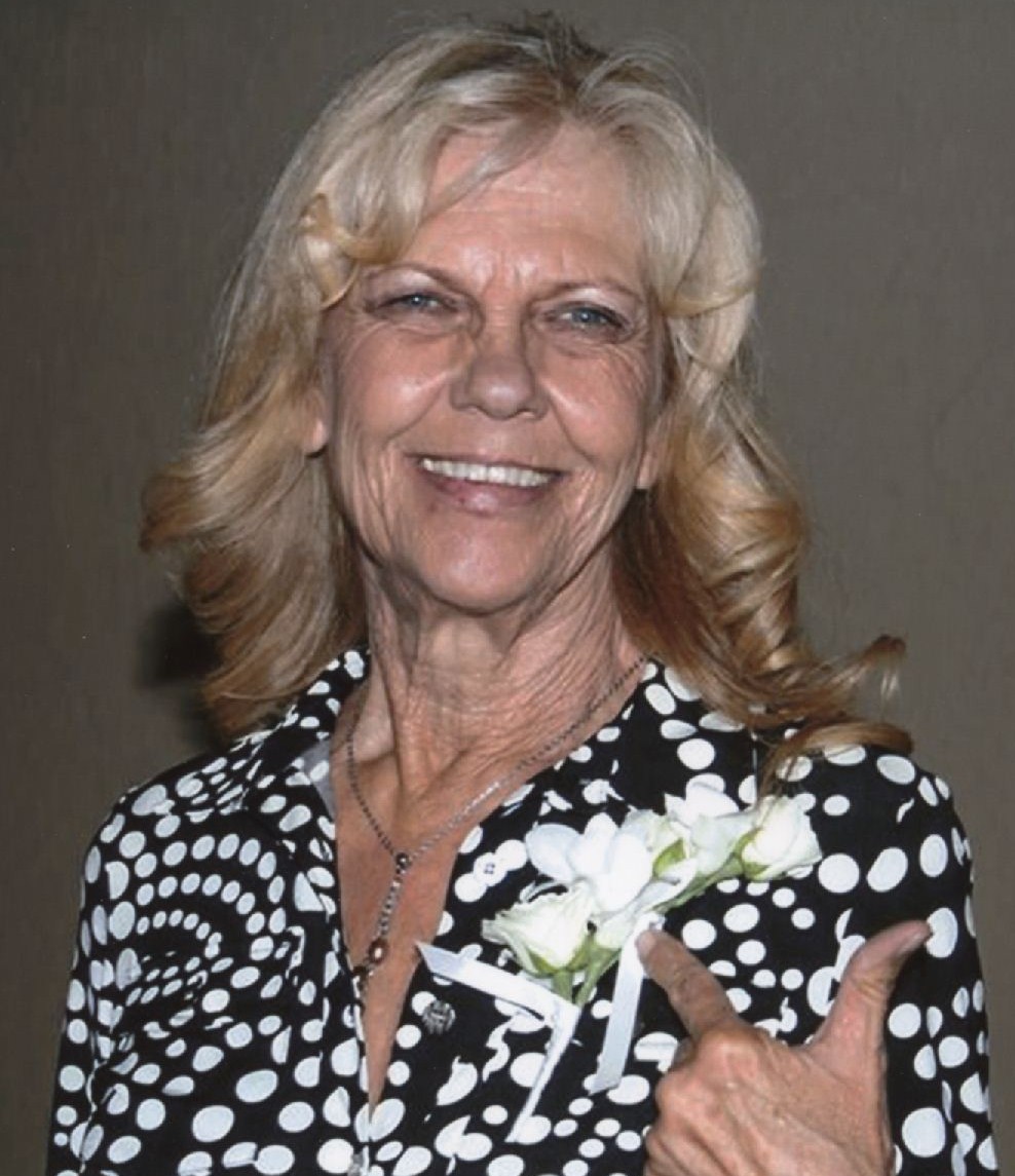 Beth Batts's Instagram, Twitter & Facebook on IDCrawl