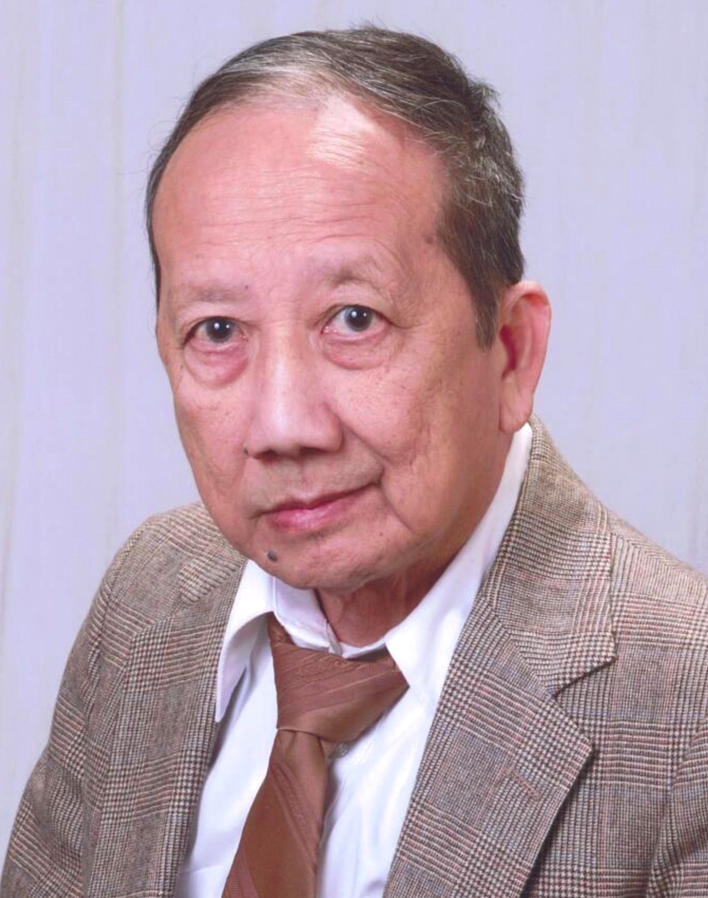 Luis Lim Obituary
