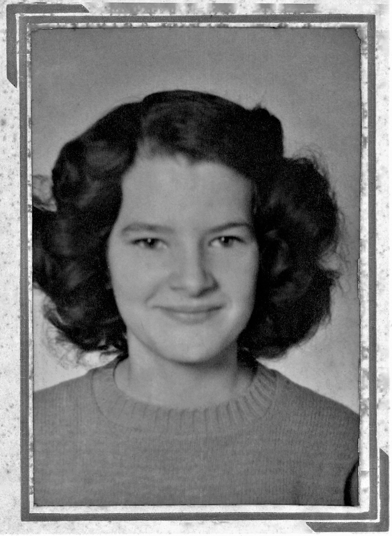 Maxine Richards's Instagram, Twitter & Facebook on IDCrawl