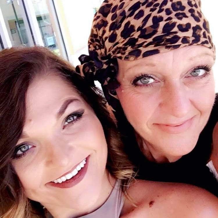 Amy Huggins's Instagram, Twitter & Facebook on IDCrawl