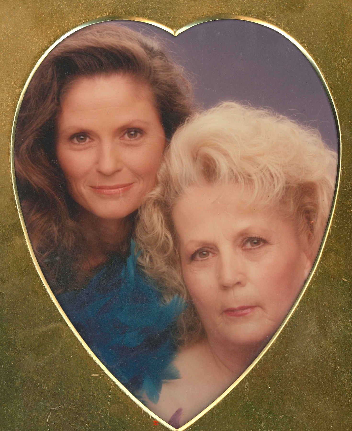 Cynthia Fennell's Instagram, Twitter & Facebook on IDCrawl