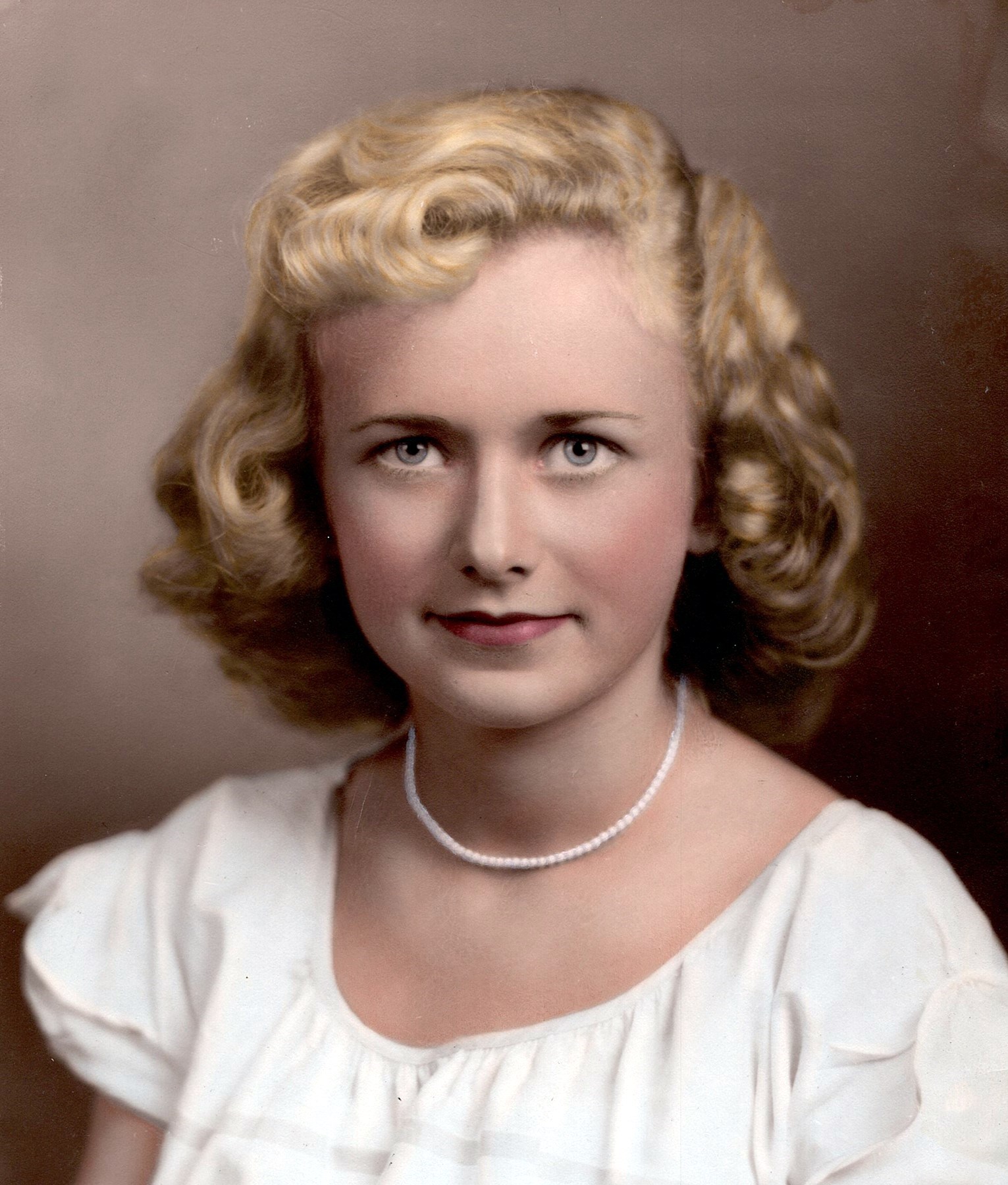 Martha Bass's Instagram, Twitter & Facebook on IDCrawl