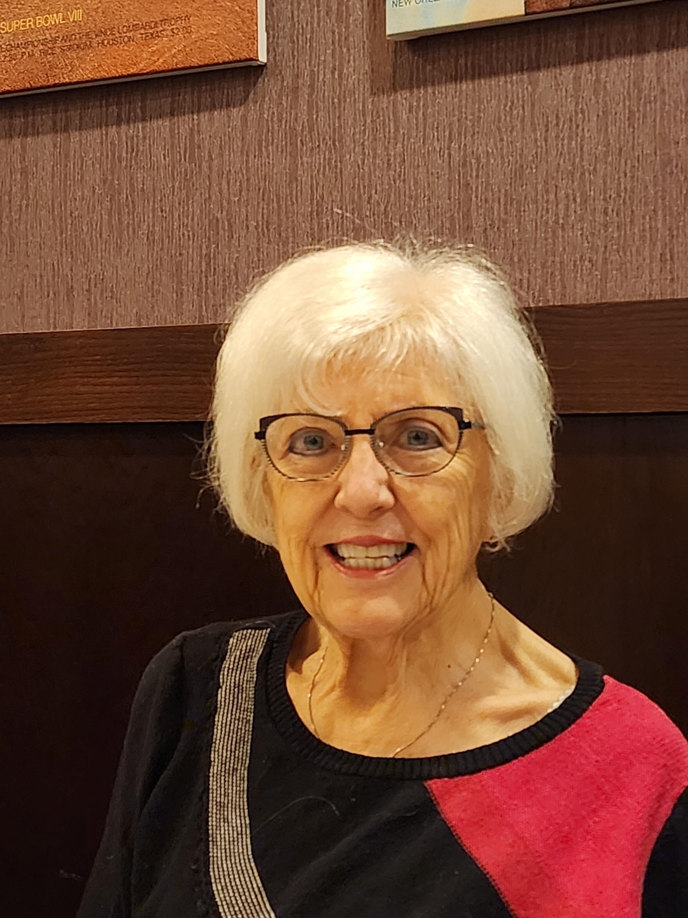 Lenore Gleason's Instagram, Twitter & Facebook on IDCrawl