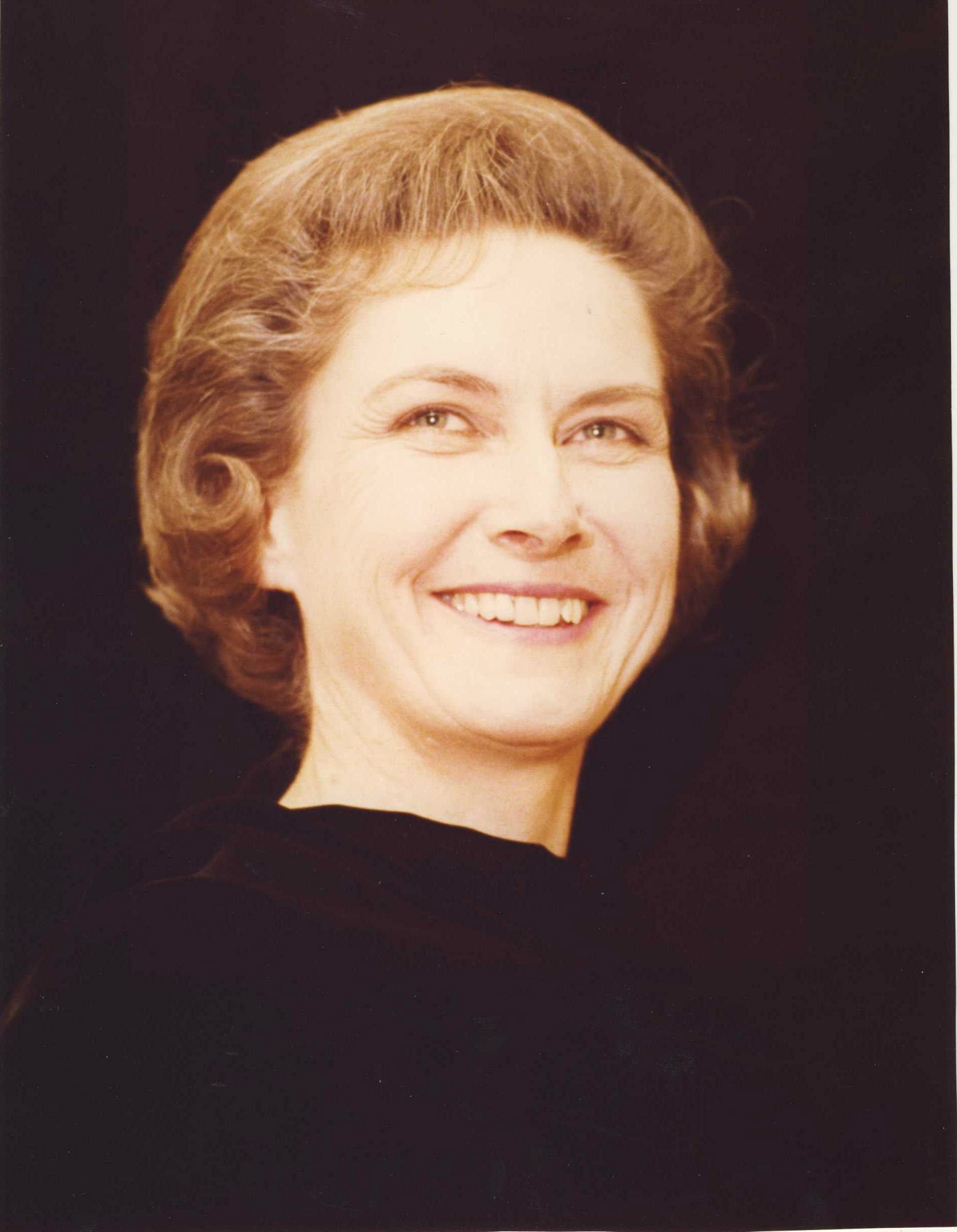 Lenna Schnoor Manry Obituary - Redwood City, CA