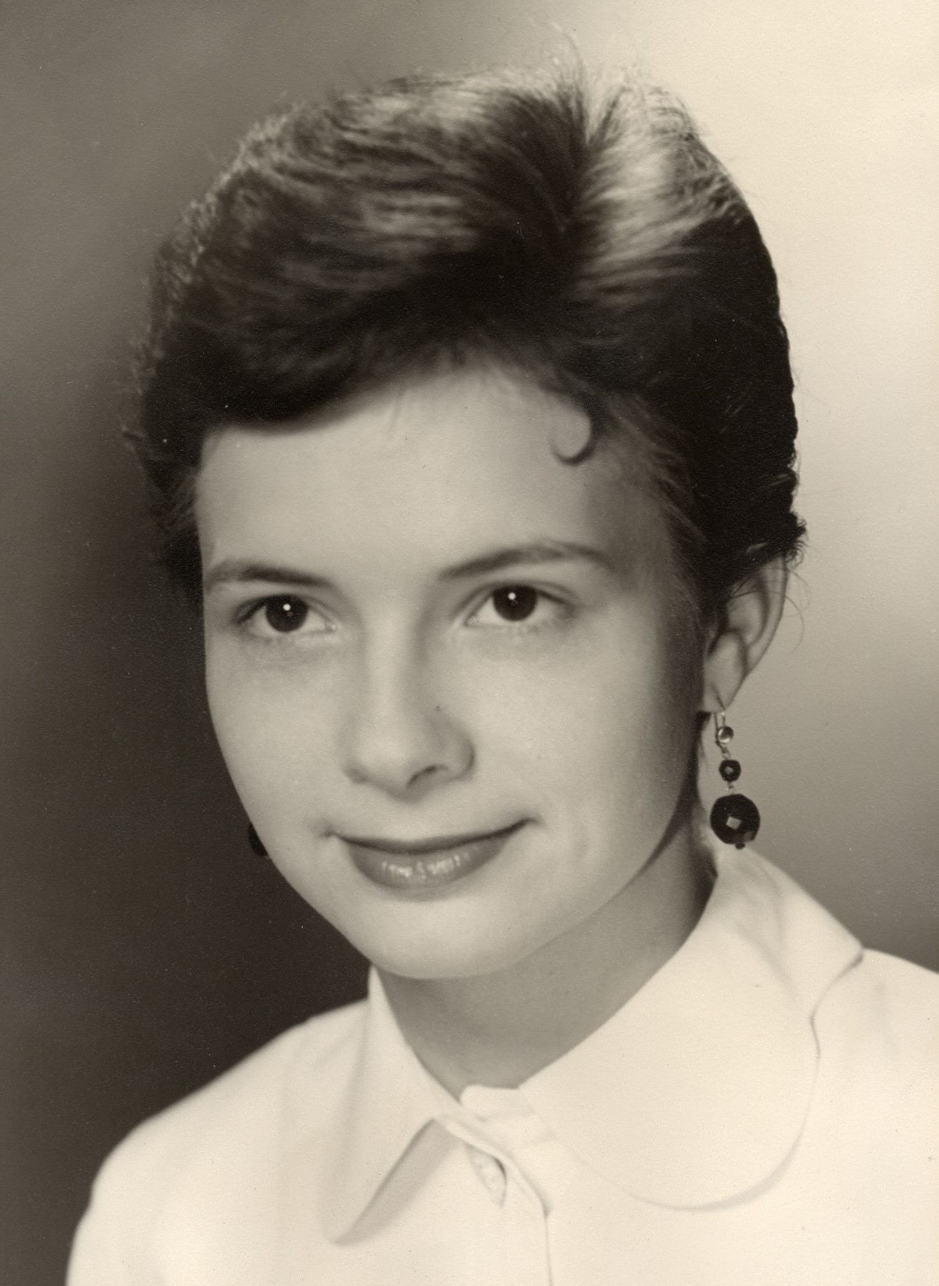 Helen "Vicki" V. Malek Obituary - Bellevue, WA