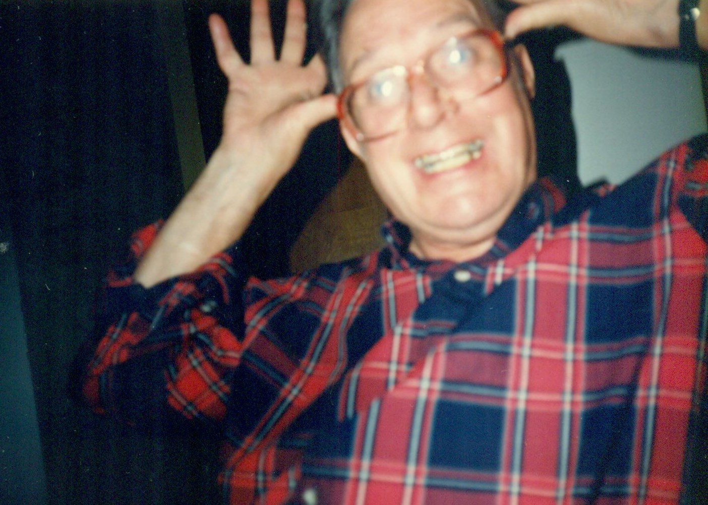 Robert Graff's Instagram, Twitter & Facebook on IDCrawl