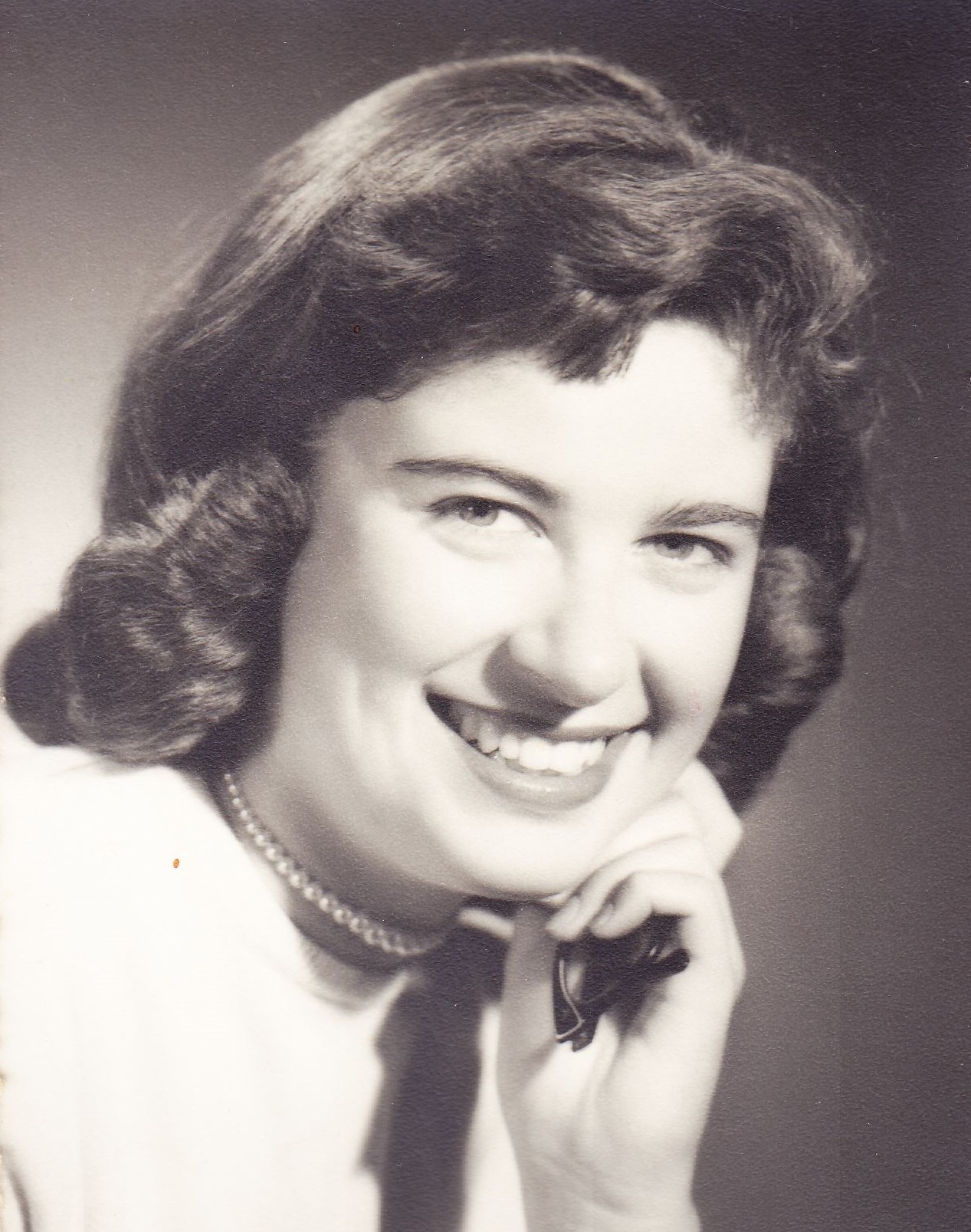 Constance Carroll's Instagram, Twitter & Facebook on IDCrawl