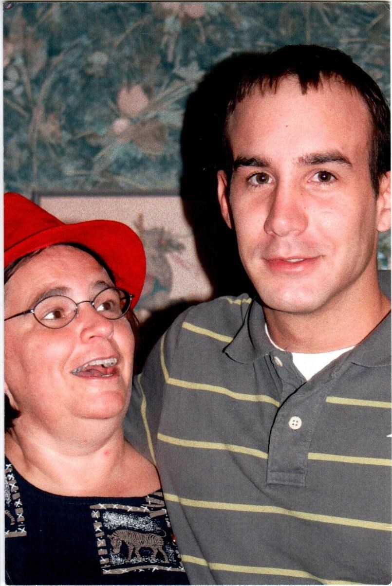 Lisa Kirby's Instagram, Twitter & Facebook on IDCrawl